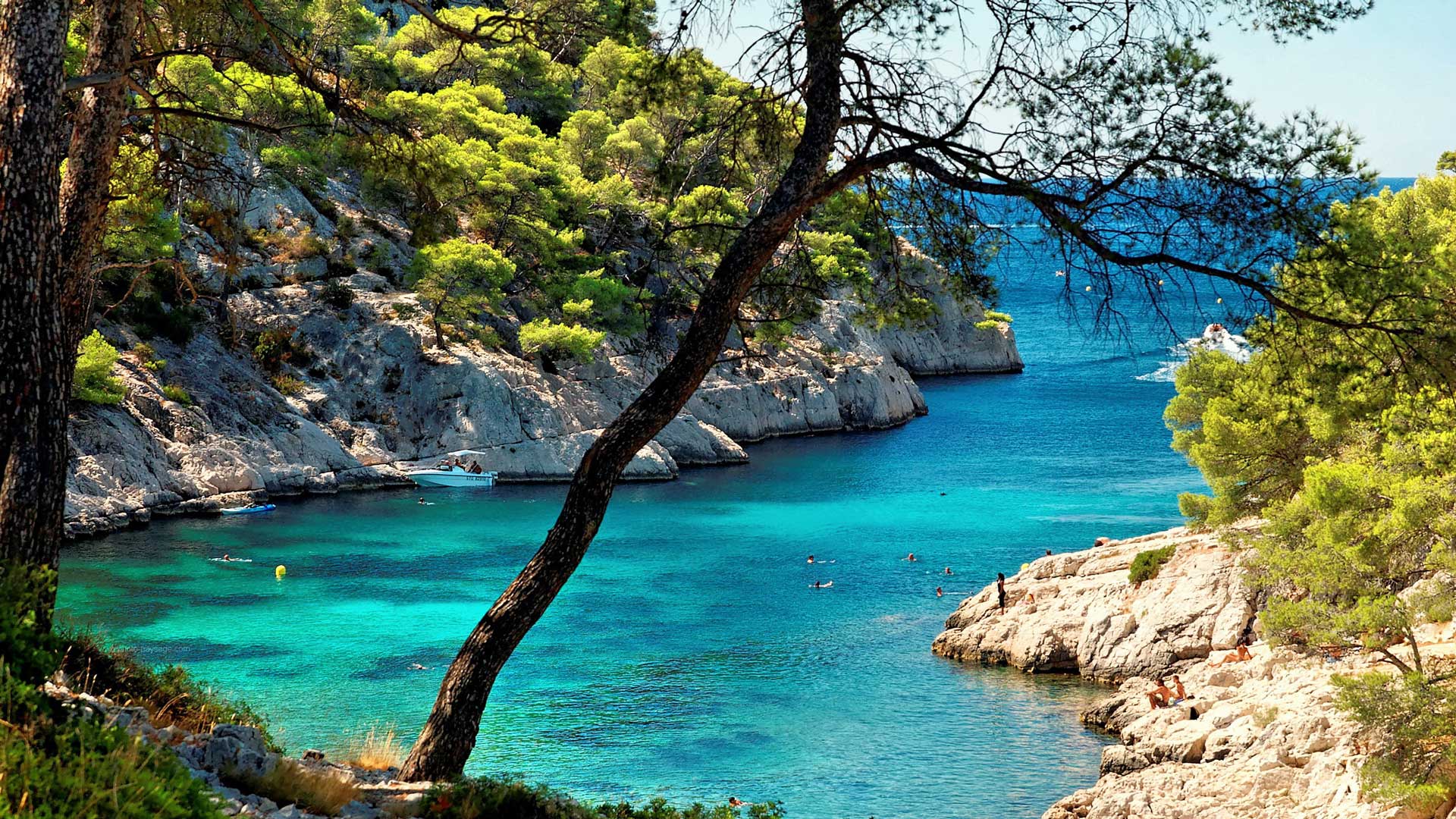 Hiking from Cassis Calanques to Cezanne's Sainte Victoire - All year ...